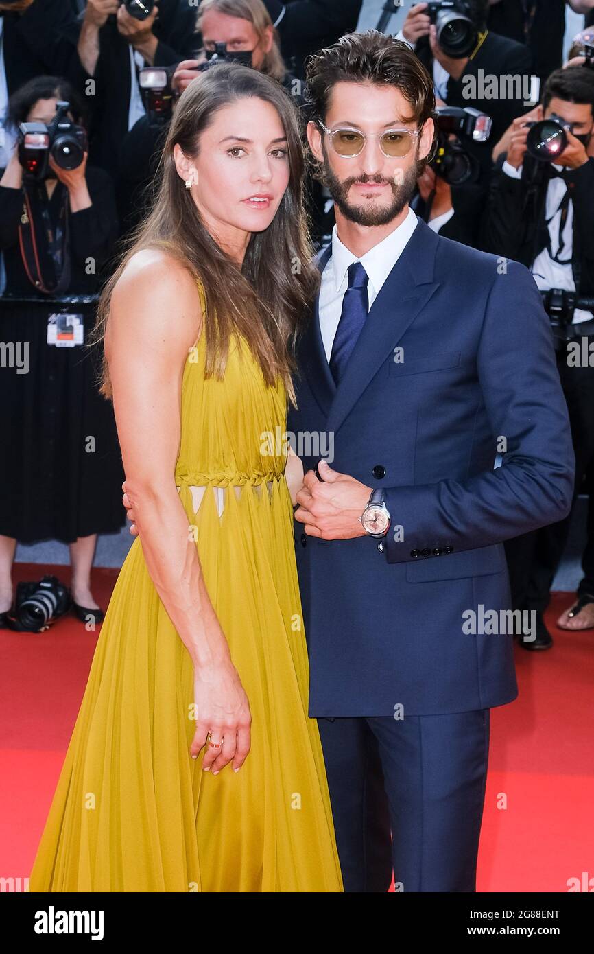 Pierre Niney Cannes Banque d'image et photos - Alamy