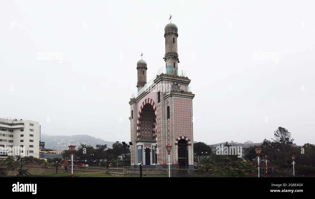 Parque de Amistad en el distrito de Surco de la Capital de Lima - Perú ...