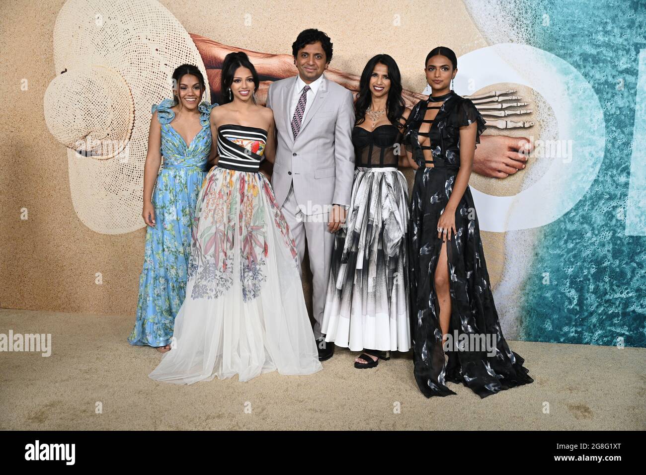 Saleka shyamalan and m night shyamalan Banque de photographies et d ...