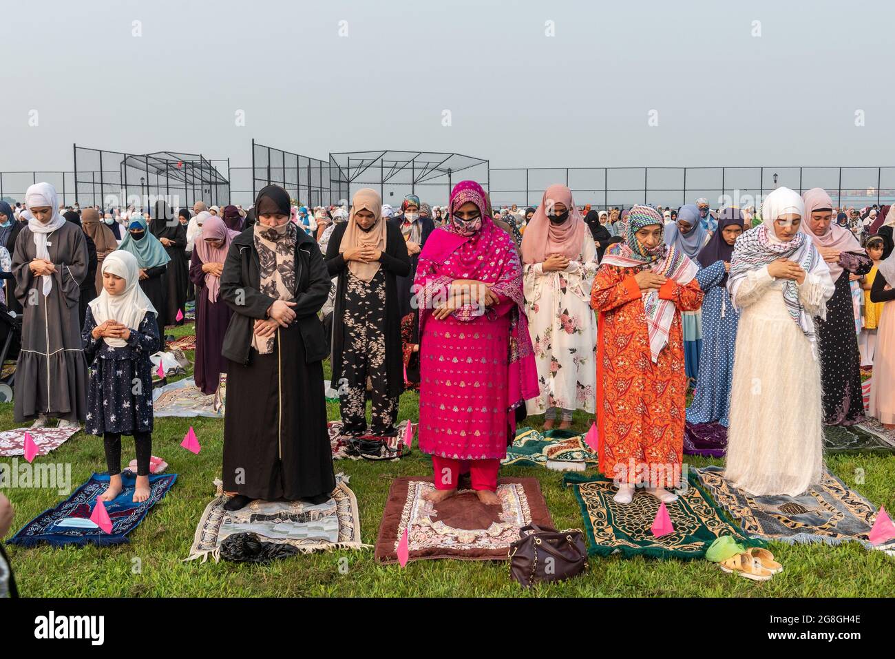 Les membres de la Société islamique de Bay Ridge se joignent à la ...