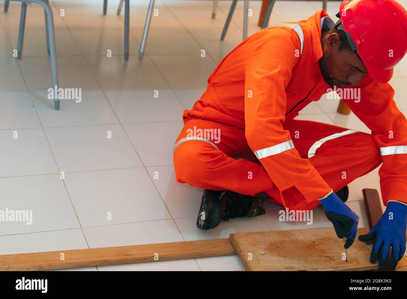 Menuisier africain Banque de photographies et d’images à haute ...