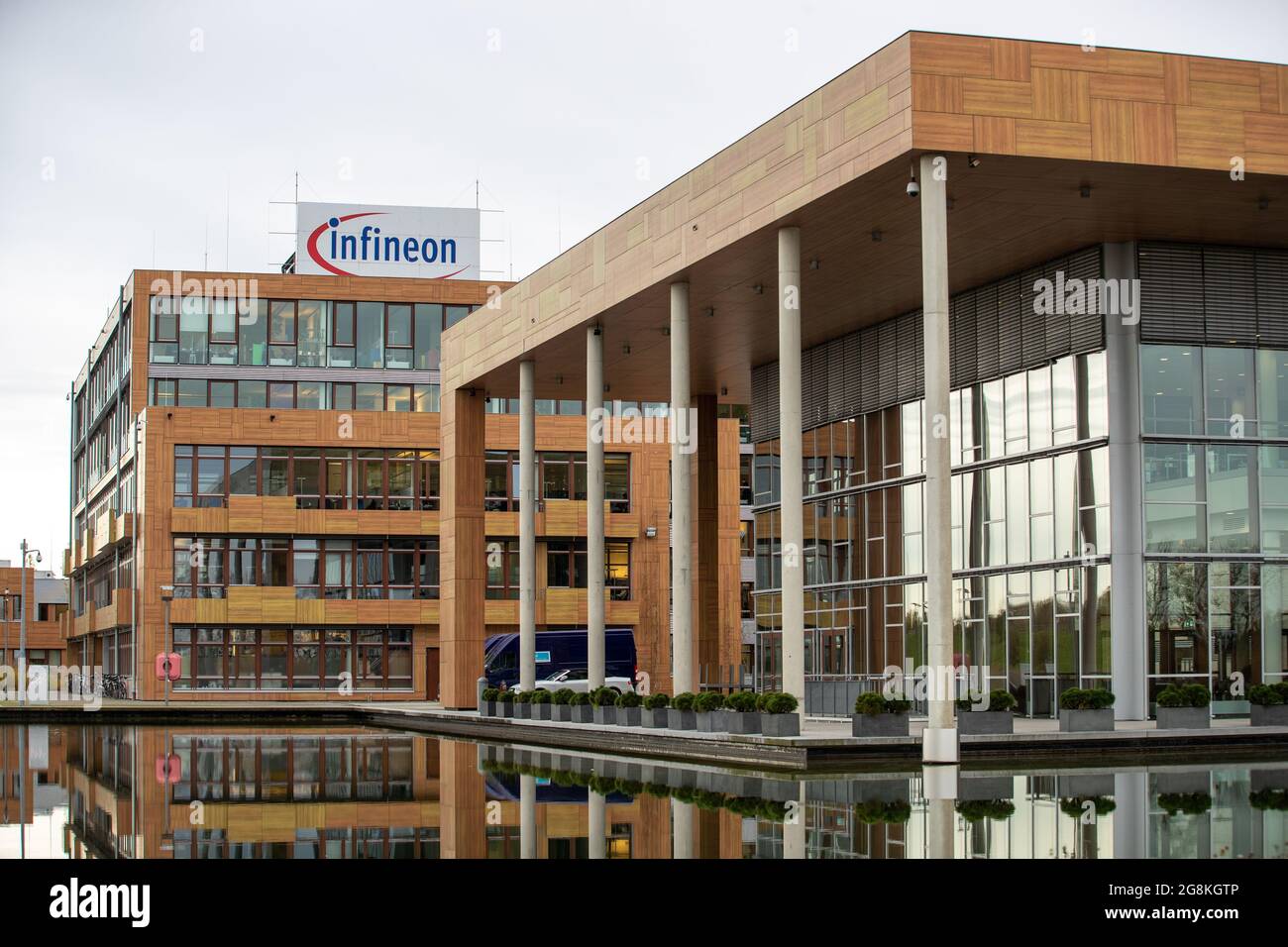 Infineon technologies bipolaire Banque de photographies et d’images à ...