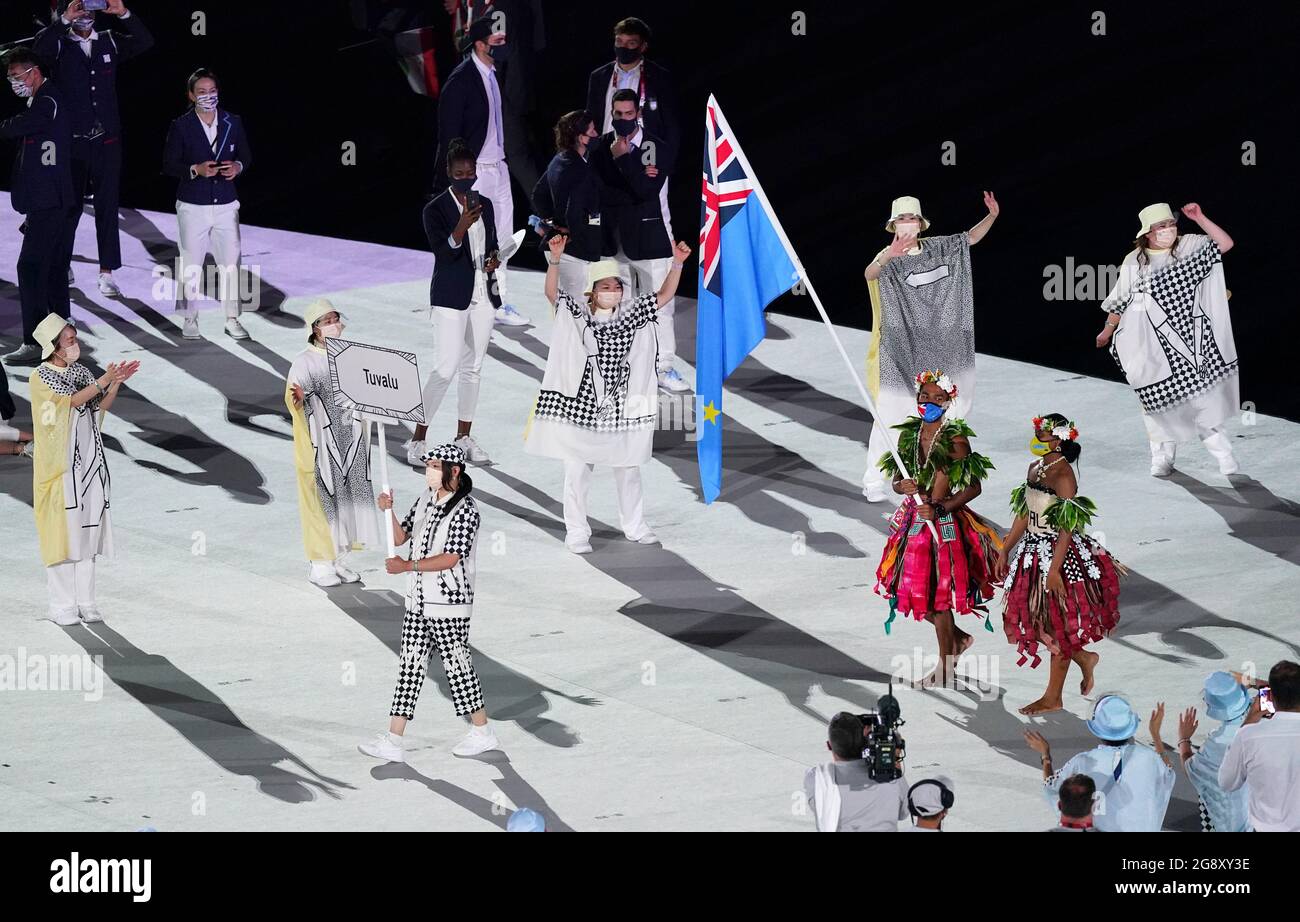 L'équipe olympique de Tuvalu avec Matie Stanley et Karalo Hepoiteloto ...