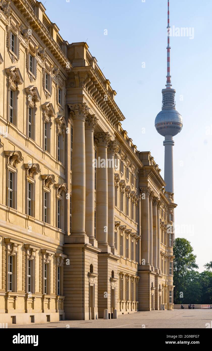 Neubau stadtschloss Banque de photographies et d’images à haute ...