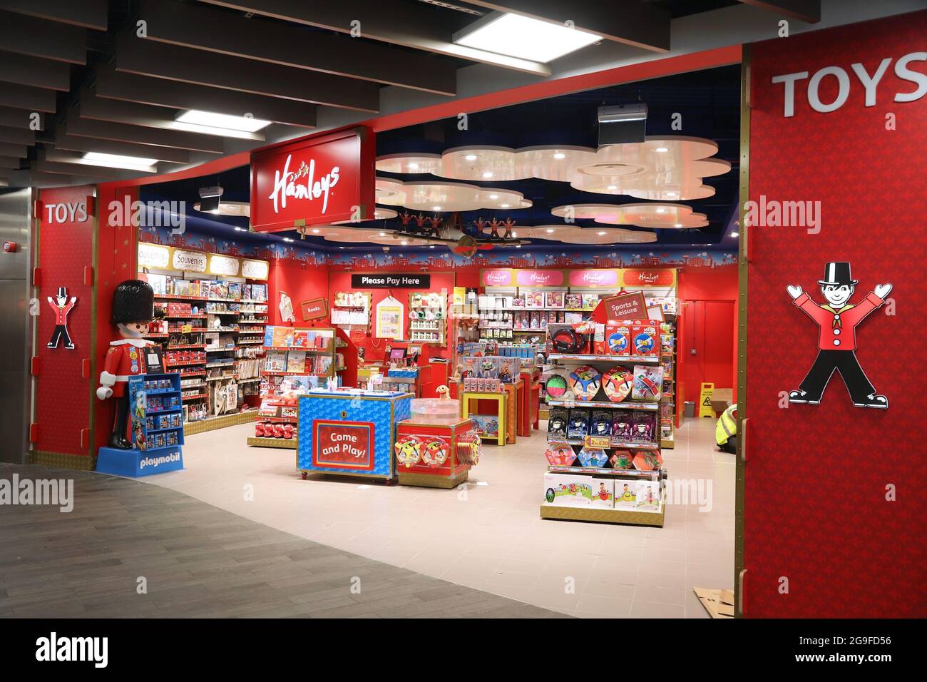 Hamleys interior Banque de photographies et d’images à haute résolution - Alamy