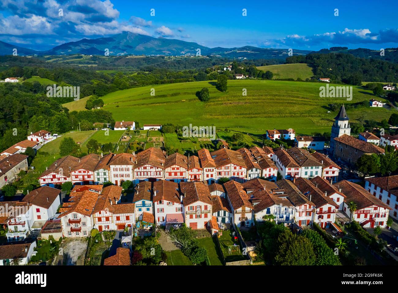 Ainhoa pays basque Banque de photographies et d’images à haute ...