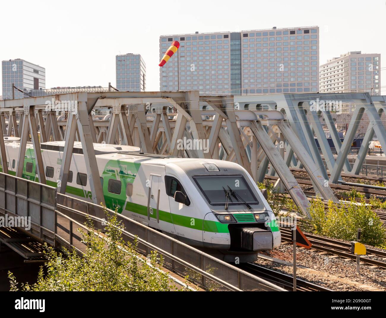 Tilting train Banque de photographies et d’images à haute résolution - Alamy