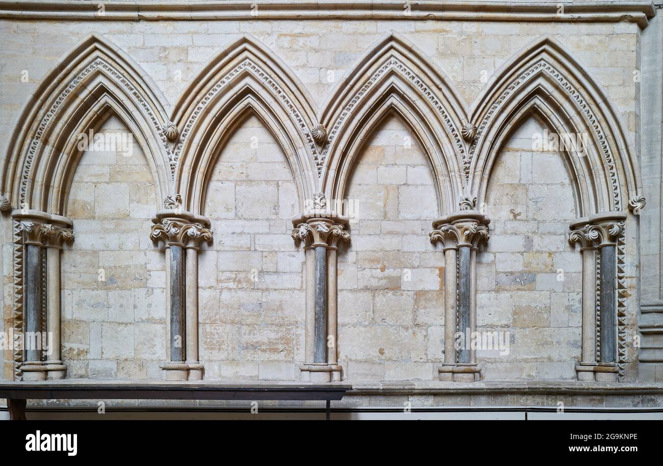 Arches de style gothique Banque de photographies et d’images à haute ...