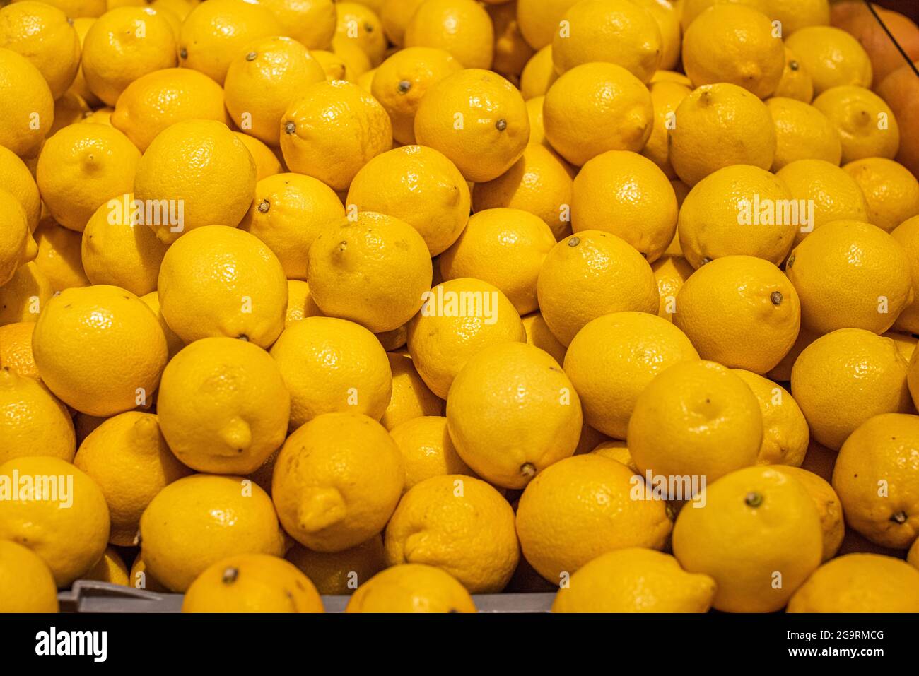 Gros citrons Banque de photographies et d’images à haute résolution - Alamy