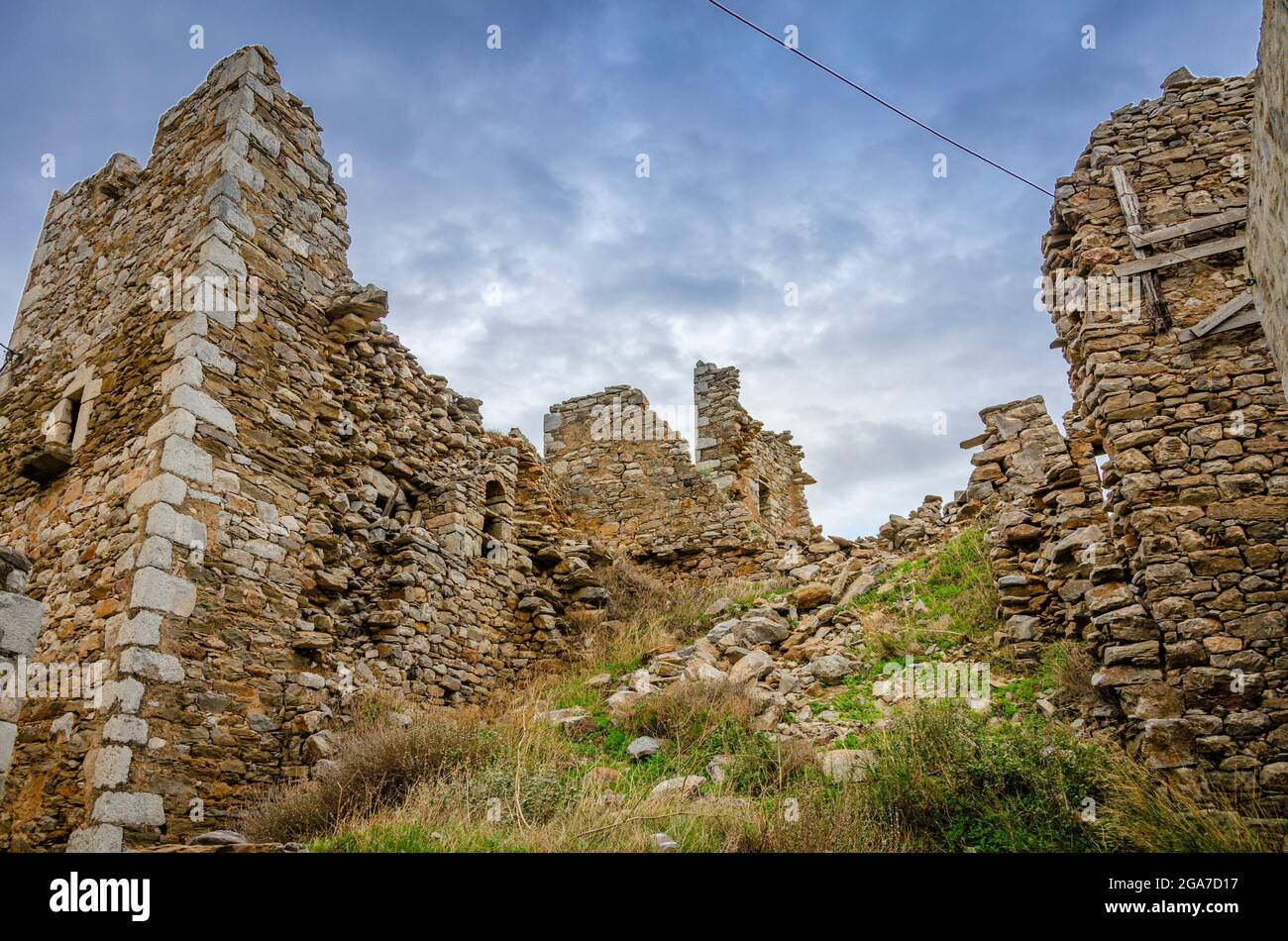 Tours architecturales et historiques dominant la région du célèbre ...