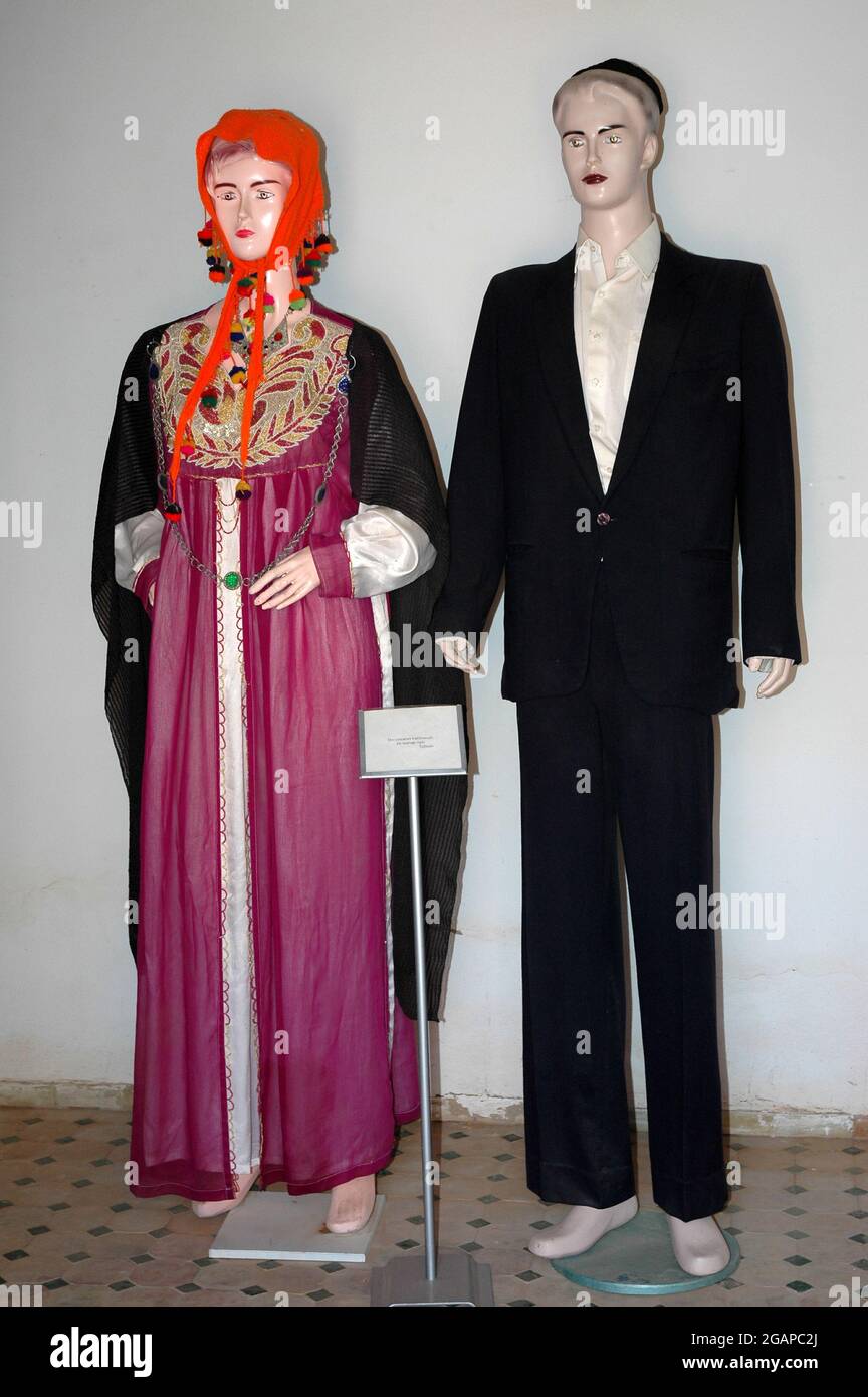 Costume traditionnel marocain Banque de photographies et d’images à ...