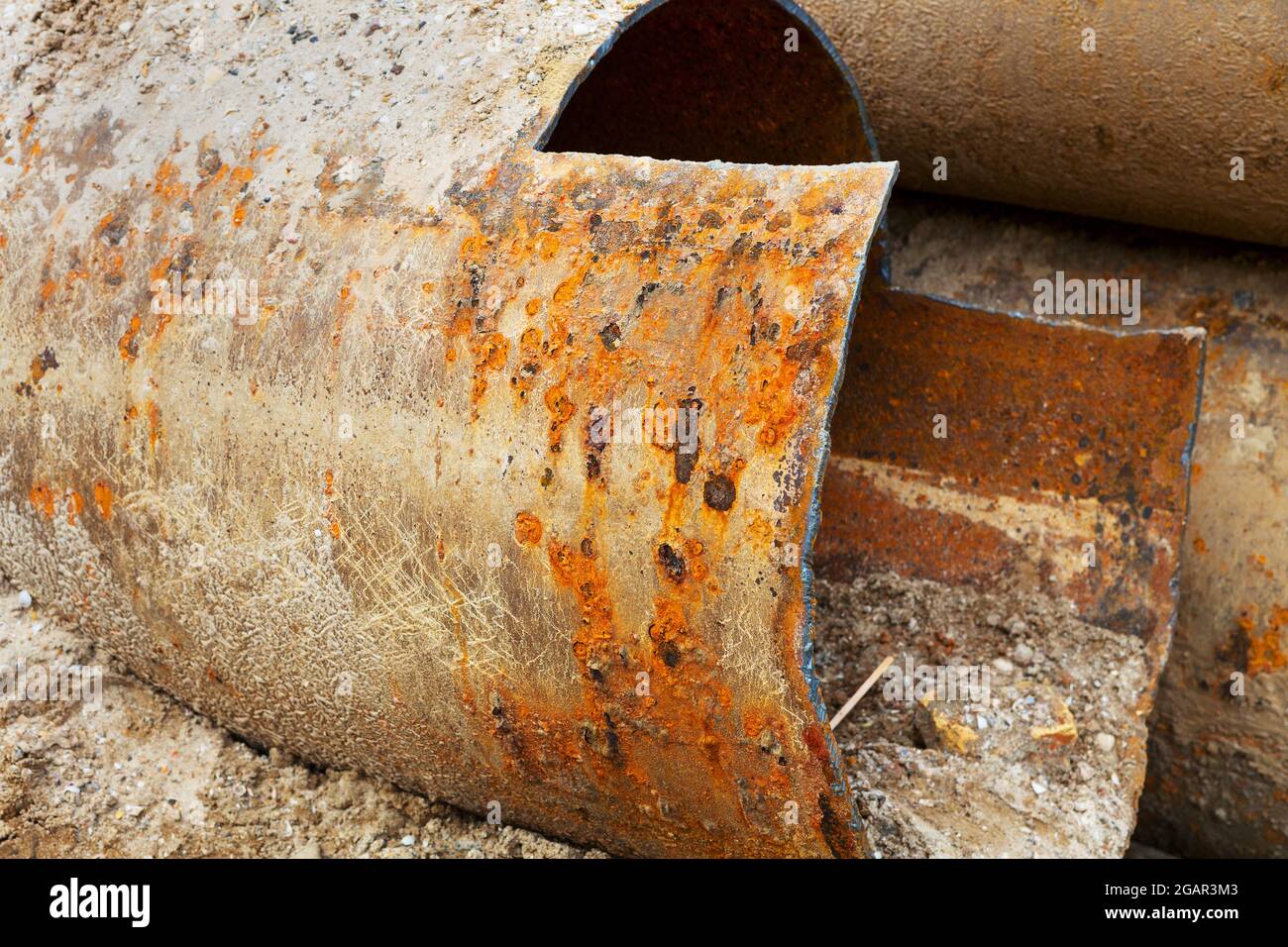 Old metal tubes Banque de photographies et d’images à haute résolution ...