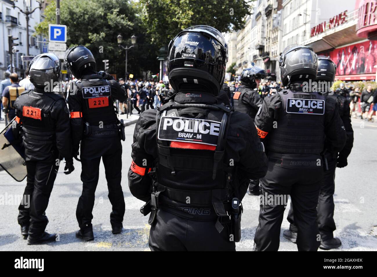 Brav m Banque de photographies et d’images à haute résolution - Alamy