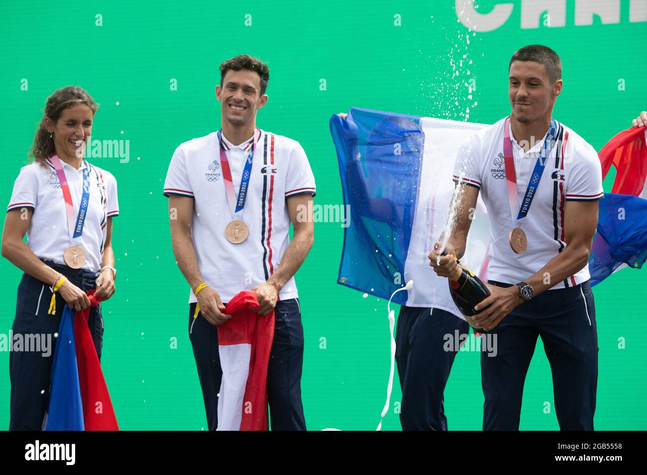Triathlon relai mixte médaillés de bronze Vincent Luis, Dorian Coninx ...