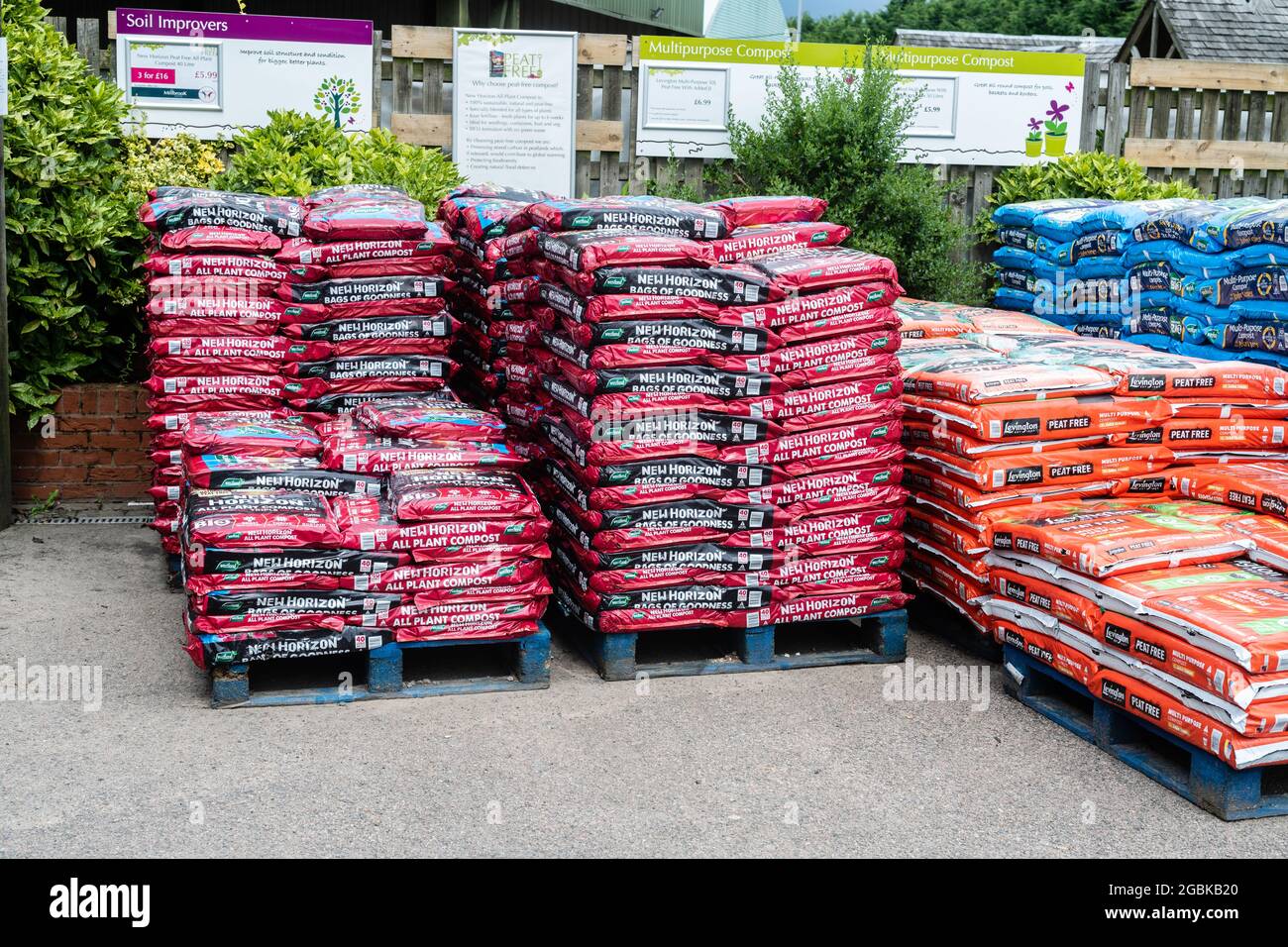 Sacs de compost en vente Banque de photographies et d’images à haute ...