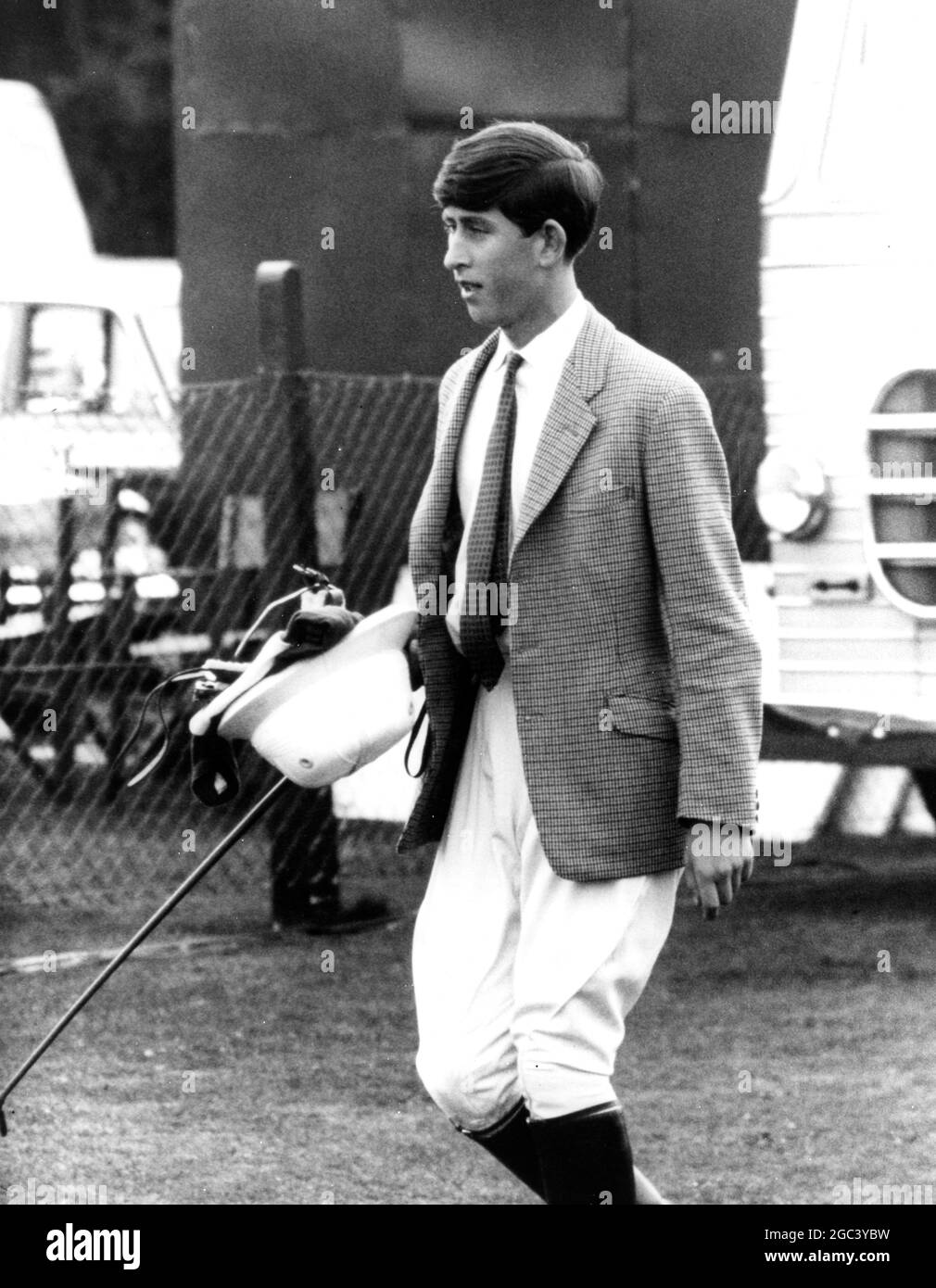 Prince Charles vu au Windsor Great Park , après avoir joué au polo ...