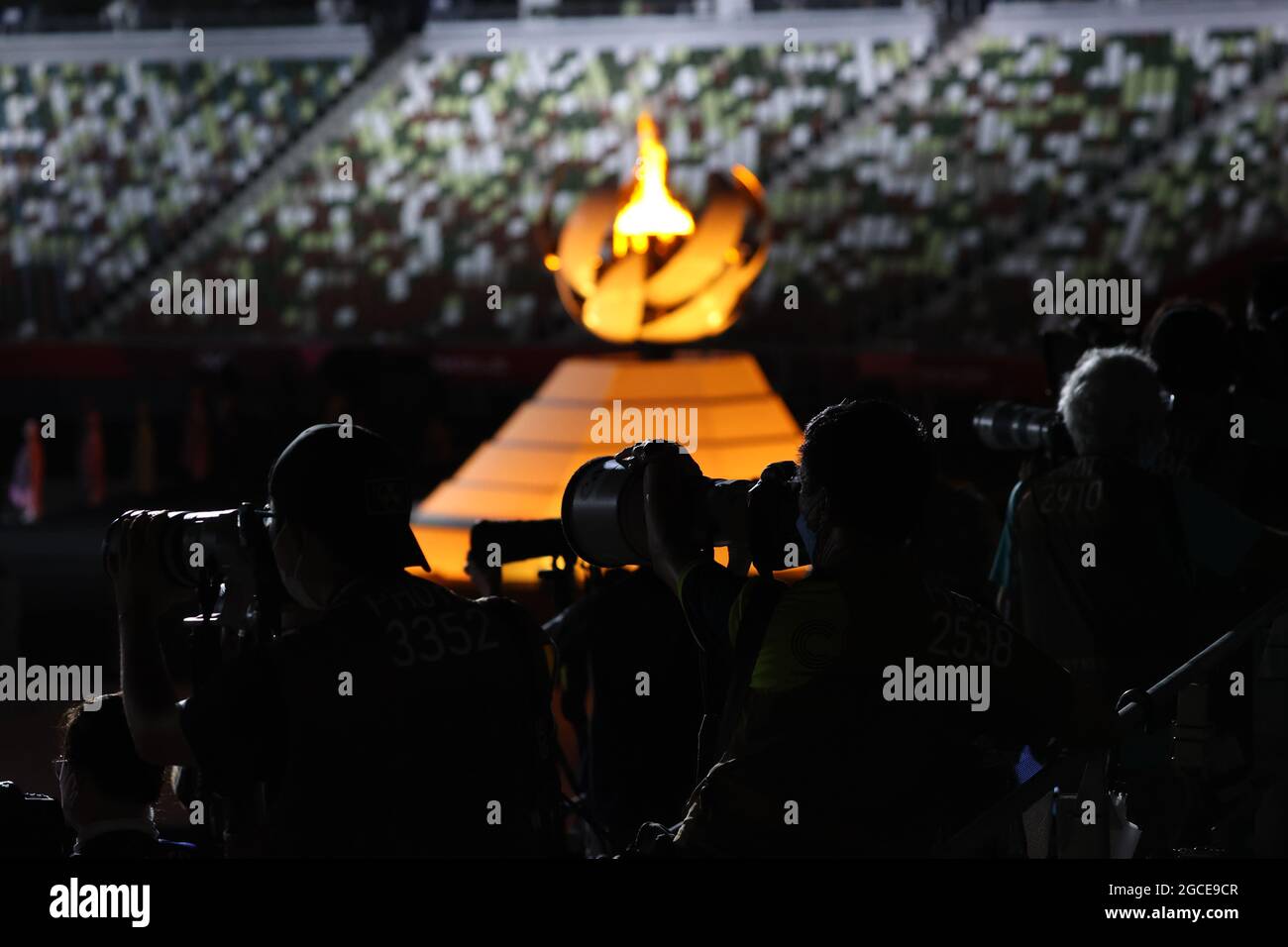 La flamme olympique s'éteint, le 8 AOÛT 2021 : cérémonie de clôture des Jeux Olympiques de Tokyo ...