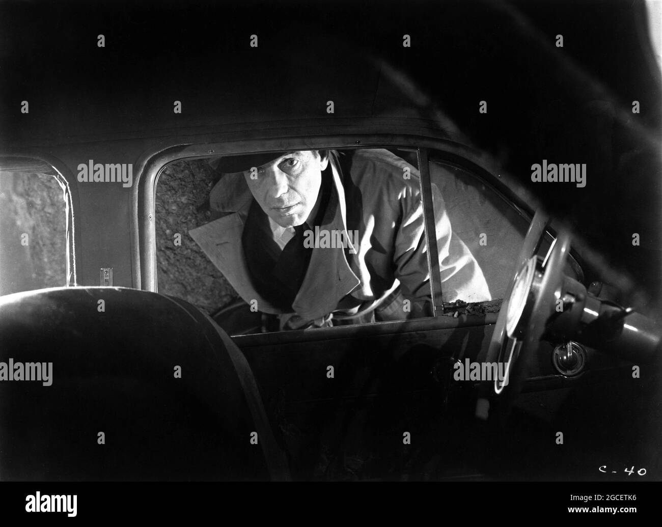 Conflit 1945 humphrey bogart Banque d'images noir et blanc - Alamy