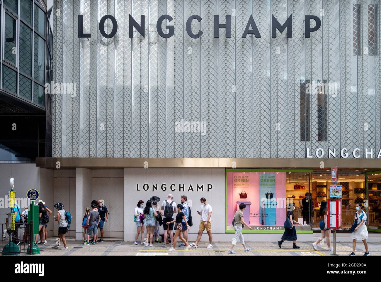 Longchamp shop store Banque de photographies et d’images à haute ...