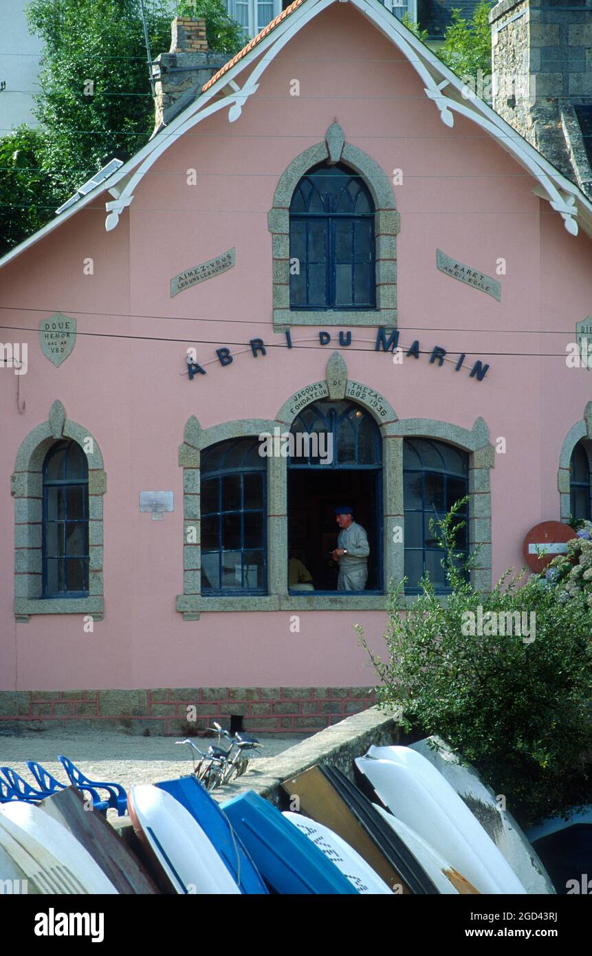 Abri du marin à sainte marine Banque de photographies et d’images à haute résolution - Alamy