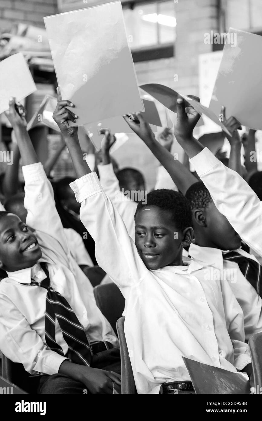 Salle de classe en afrique Banque d'images noir et blanc - Alamy