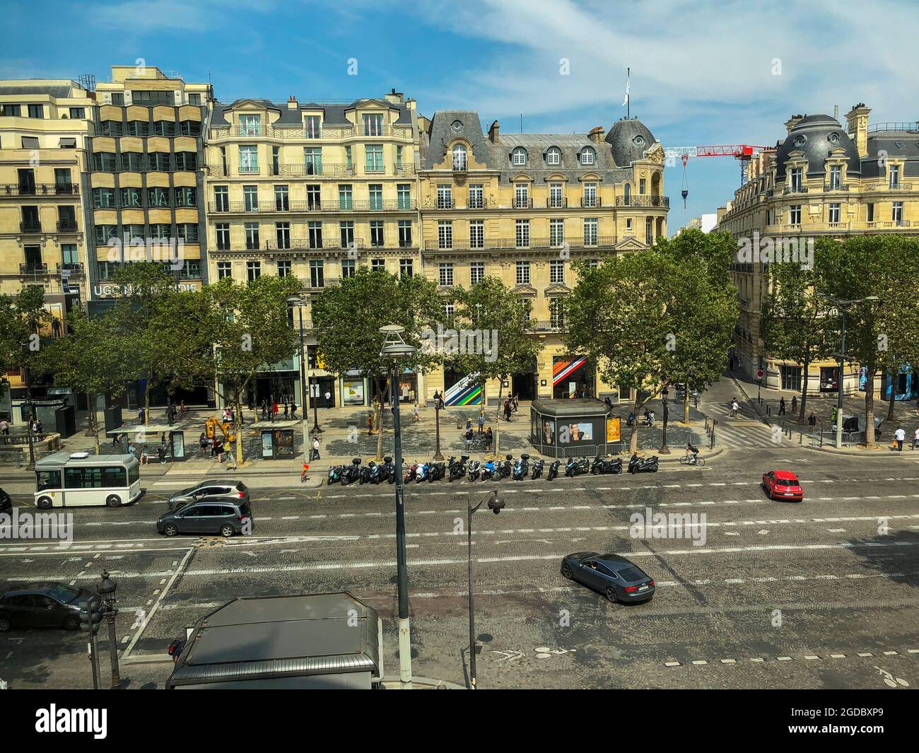 Paris, France, vues aériennes, scènes de rue, Ave. Champs-Elysées ...