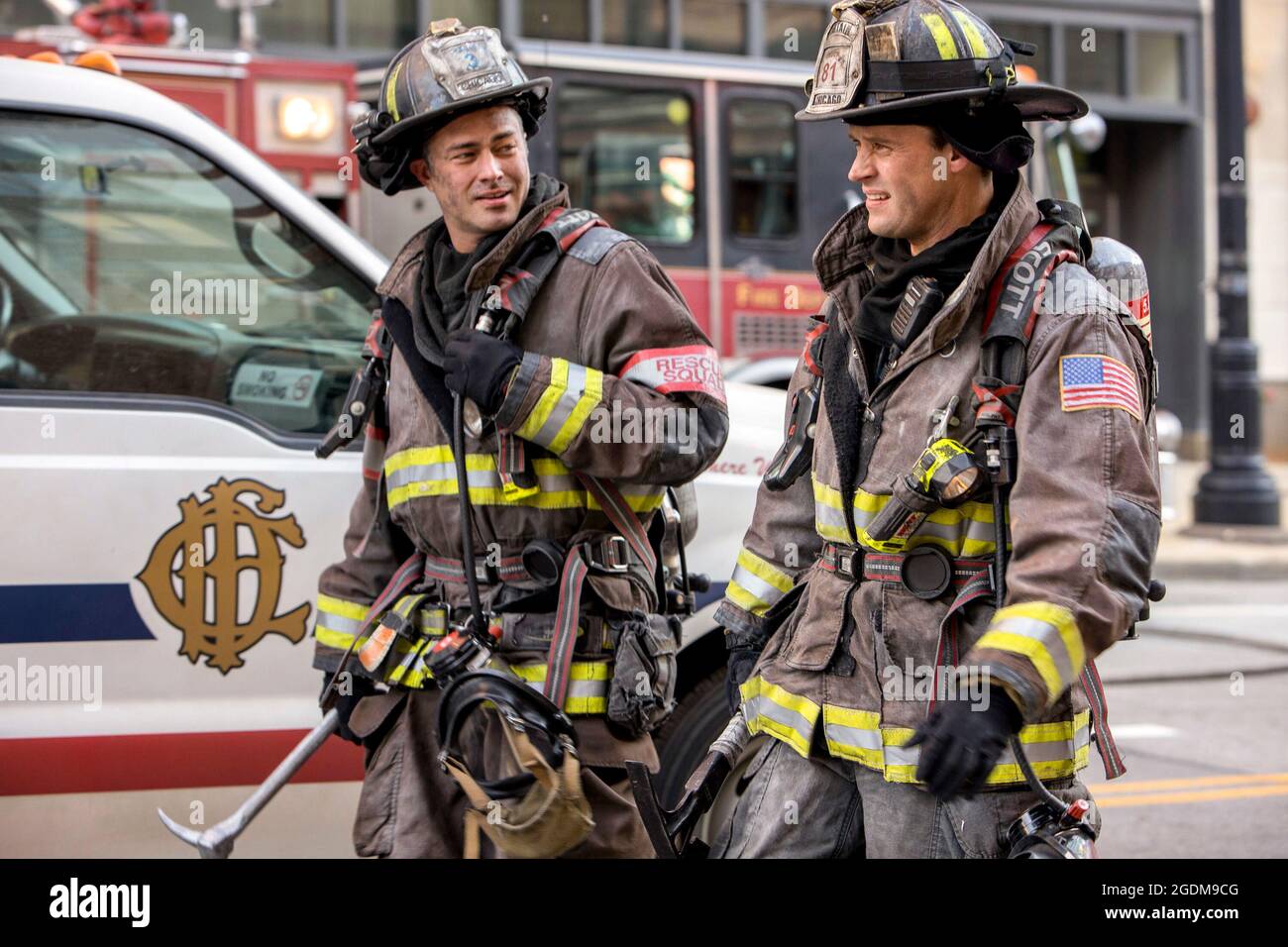 Jesse spencer and taylor kinney Banque de photographies et d’images à ...