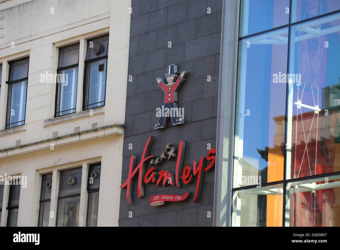 Logo de hamley Banque de photographies et d’images à haute résolution ...