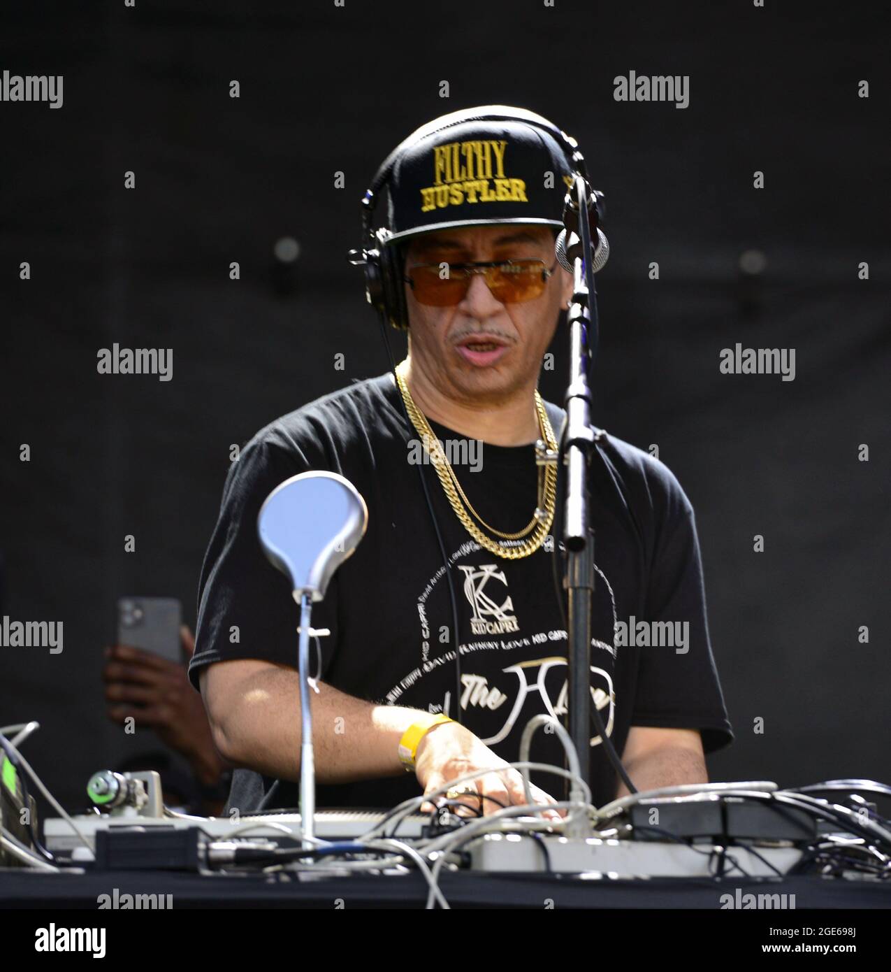 Kid capri Banque de photographies et d’images à haute résolution - Alamy