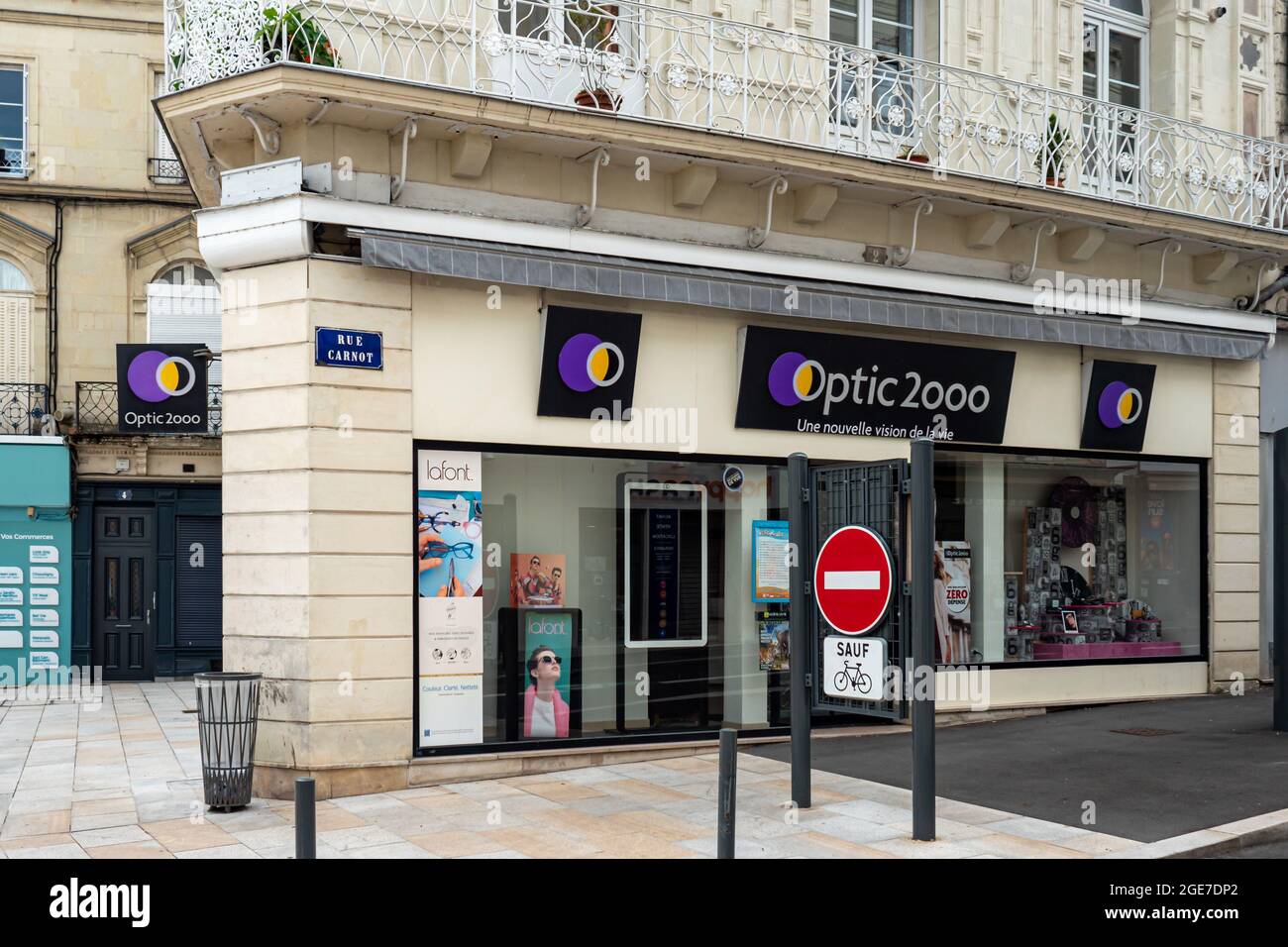 SABLE, FRANCE - 22 juillet 2021 : la célèbre BOUTIQUE de la marque ...
