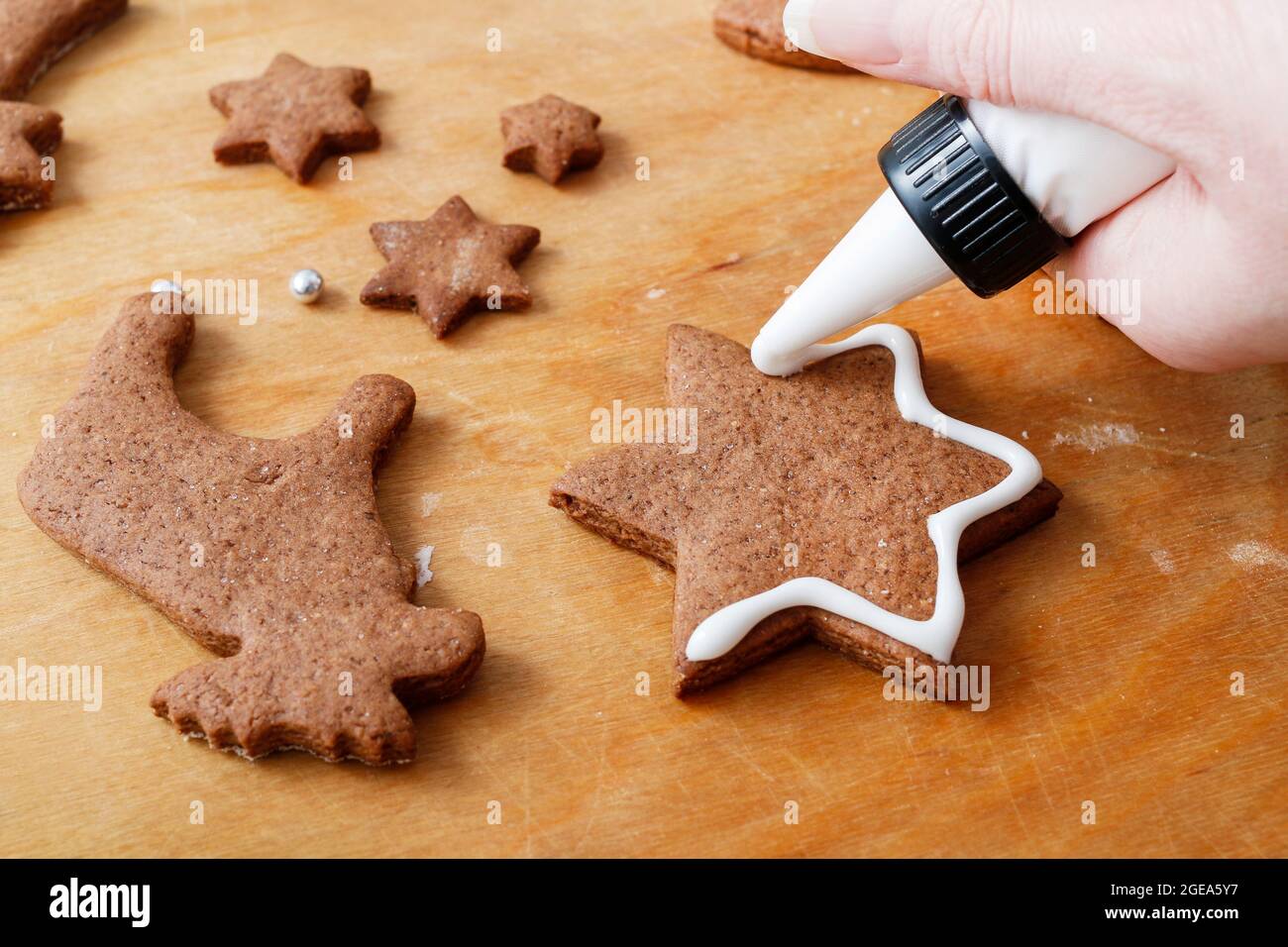 Comment faire des biscuits de pain d'épice, étape par étape, tutoriel ...