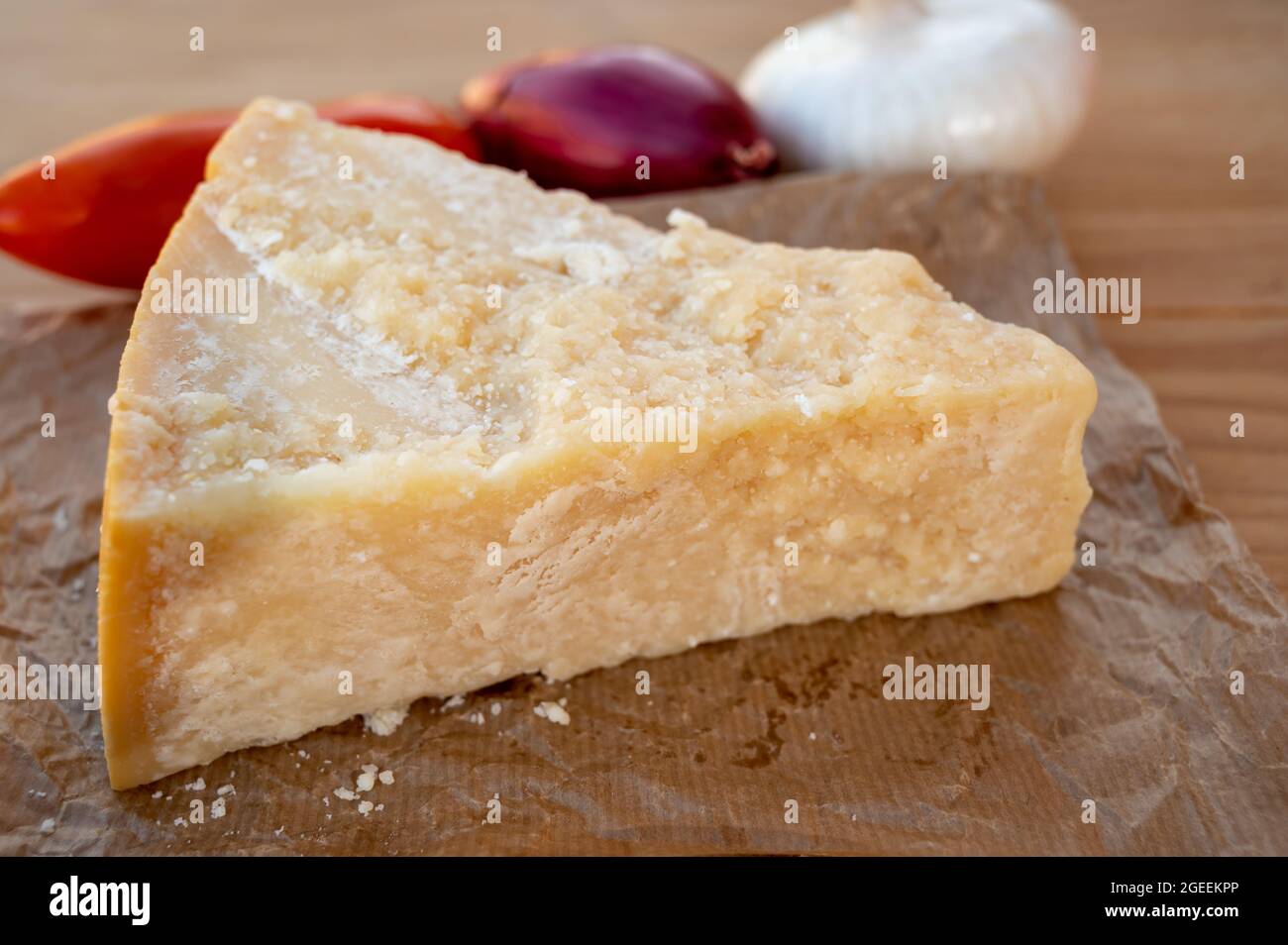 Collection de fromages, morceau de fromage mûr, parmesan, parmesan ...