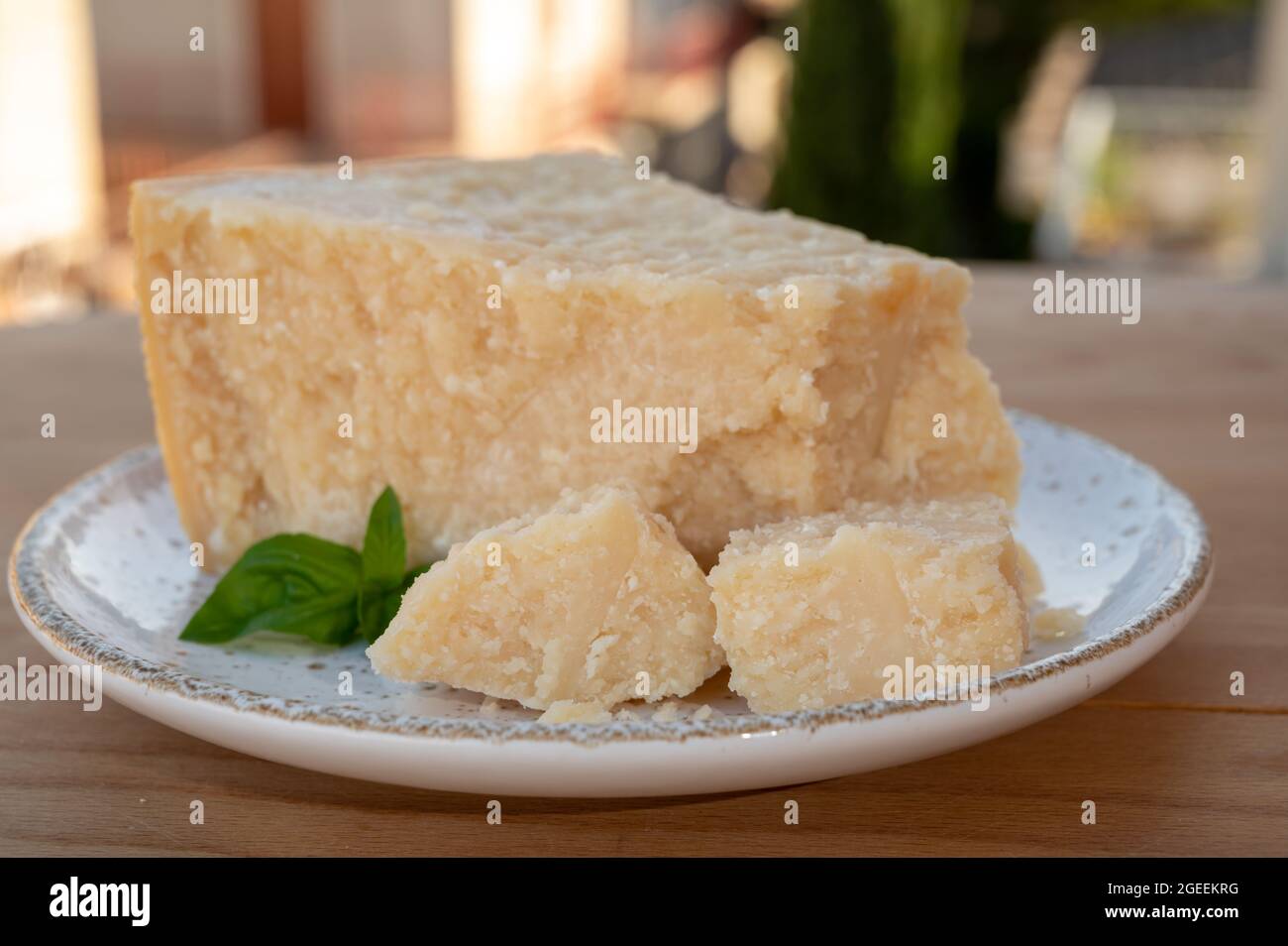 Collection de fromages, morceau de fromage mûr, parmesan, parmesan ...