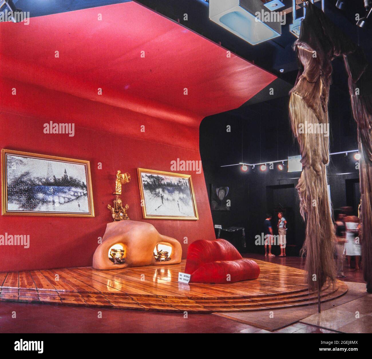 Salvador Dalí / 'Rostro de Mae West utilizado como apartamento' 1974 ...