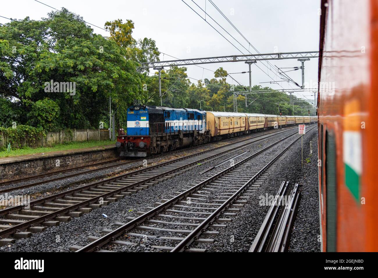 01133 Chhatrapati Shivaji Terminus - Mangalore Junction Superfast ...