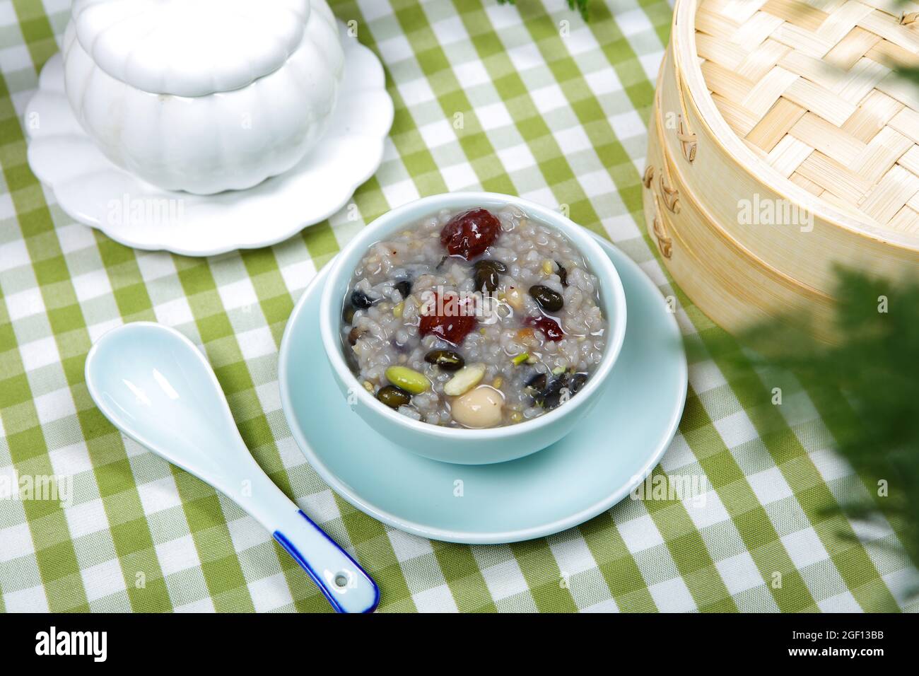 Bouillie de haricots noirs Banque de photographies et d’images à haute ...
