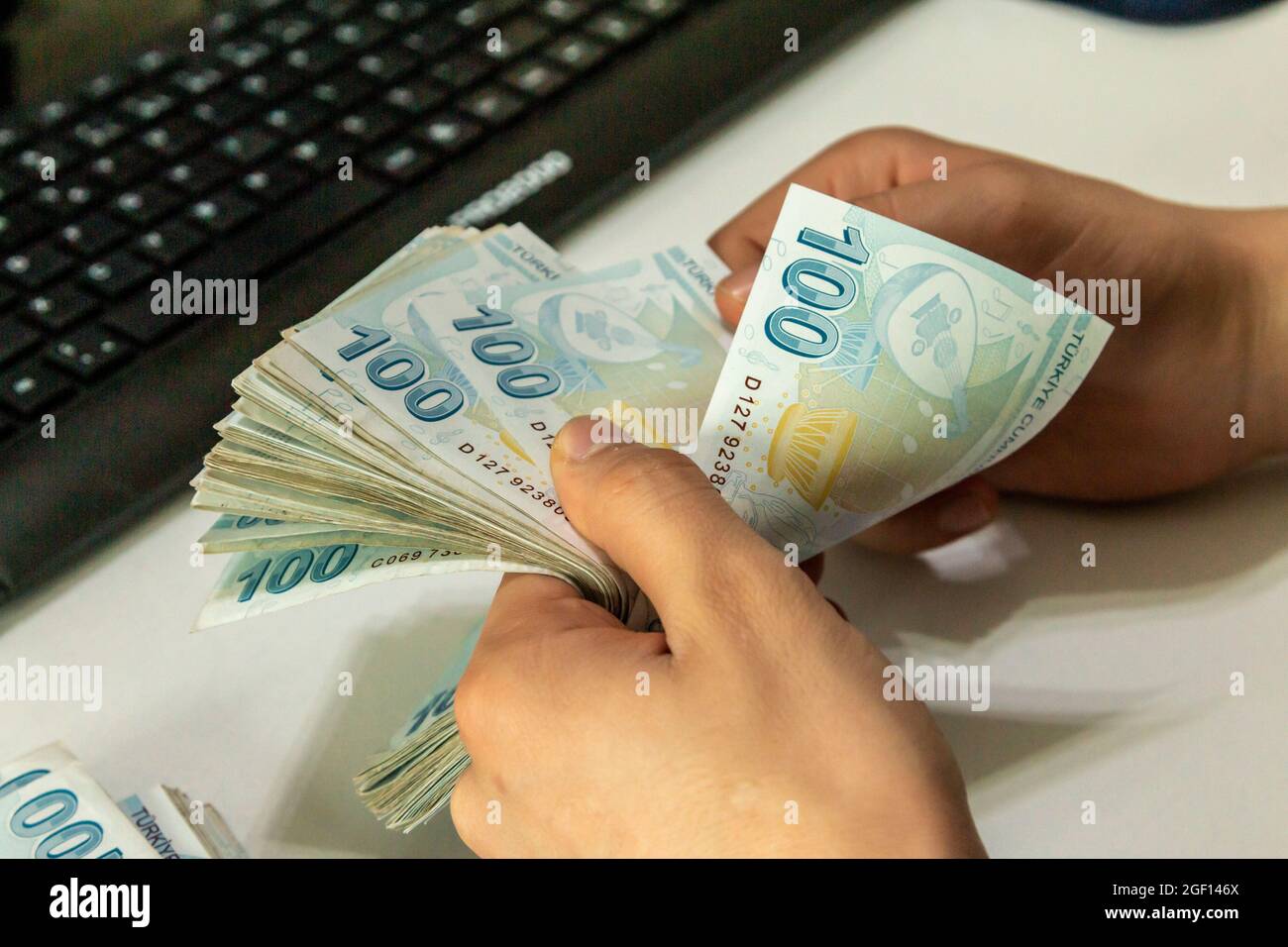 Lire turque Banque de photographies et d’images à haute résolution - Alamy