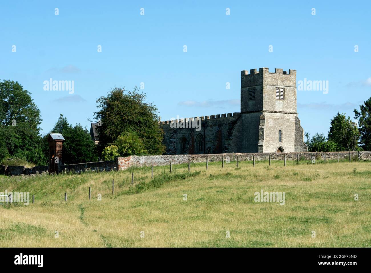 église de village de chesterton Banque de photographies et d’images à ...