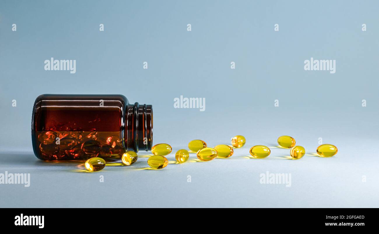 Capsules de gélatine molle bleues Banque de photographies et d’images à ...