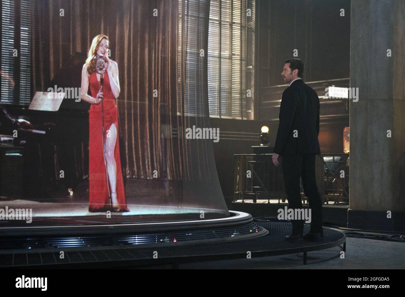 REMINISCENCE, from Left: Rebecca Ferguson, Hugh Jackman, 2021. ph: Ben ...