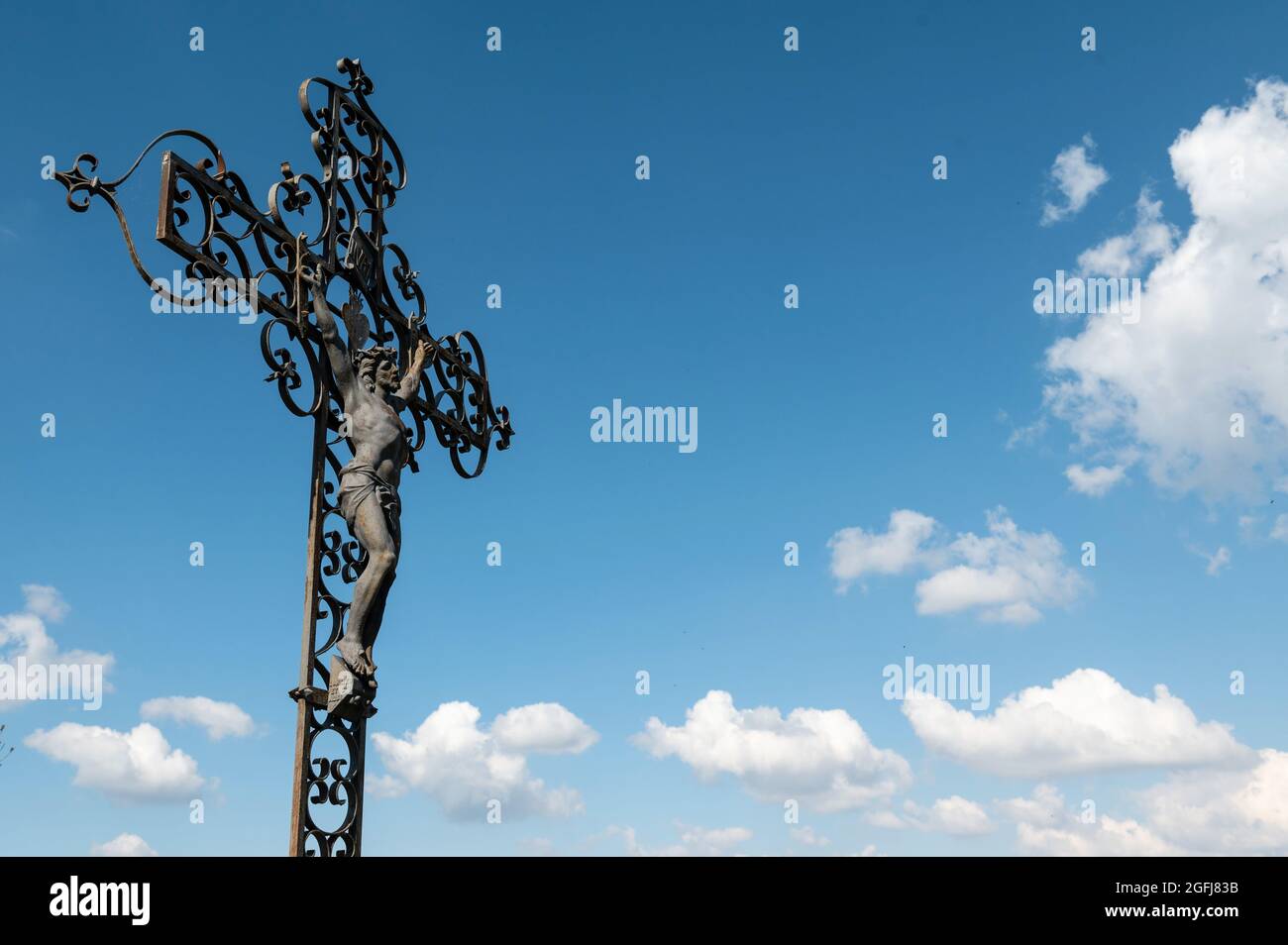 Croix en fer forgé Banque de photographies et d’images à haute ...