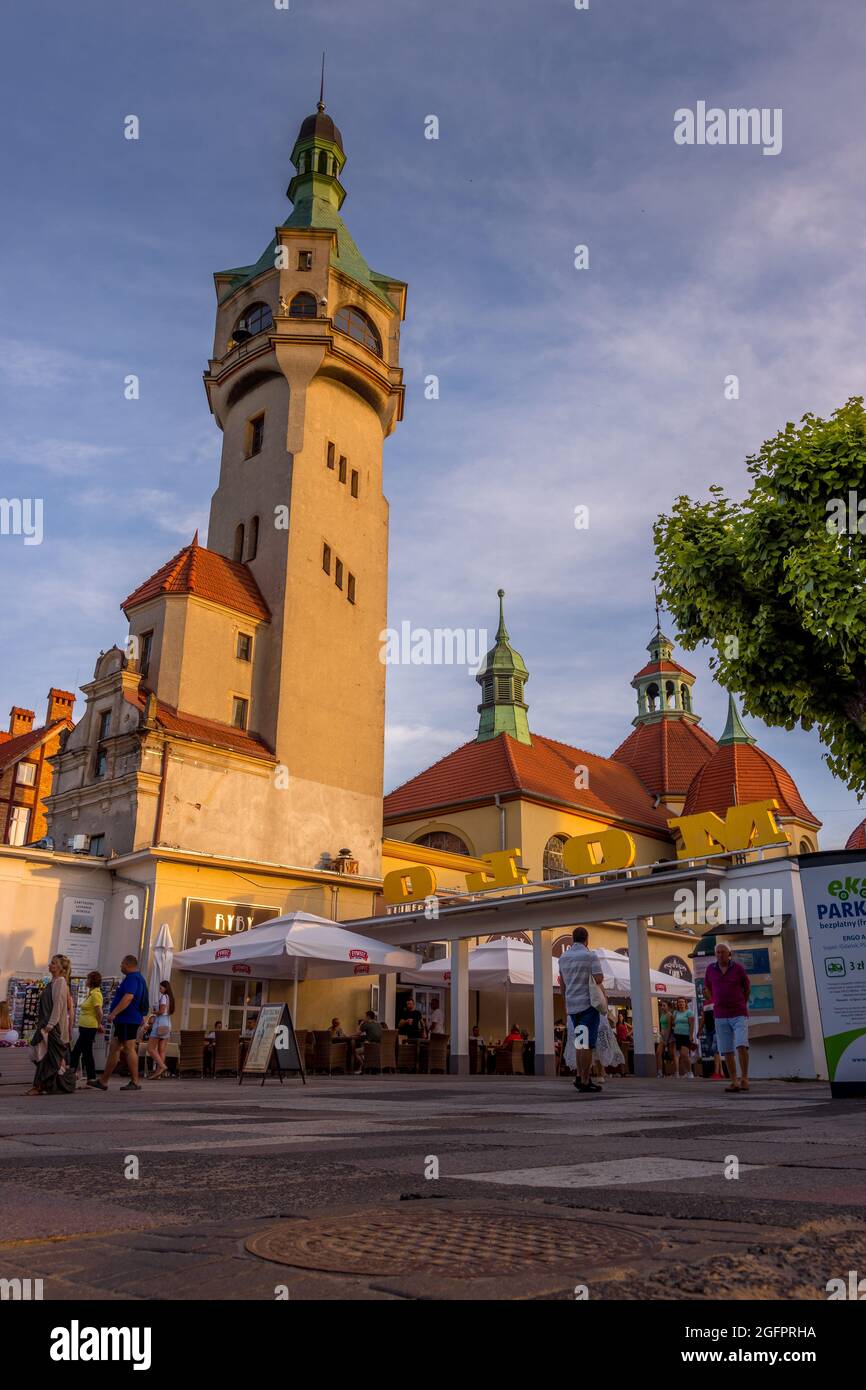 SOPO, POLOGNE - 20 juin 2021 : une photo verticale à angle bas d'un ...