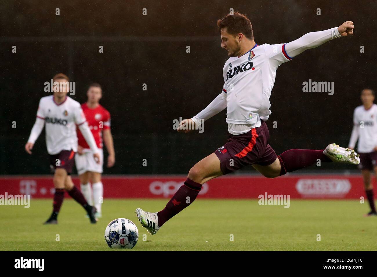 Tom overtoom Banque de photographies et d’images à haute résolution - Alamy
