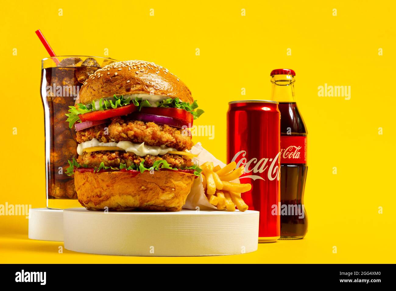 Hamburger avec frites et coca cola Banque de photographies et d’images ...