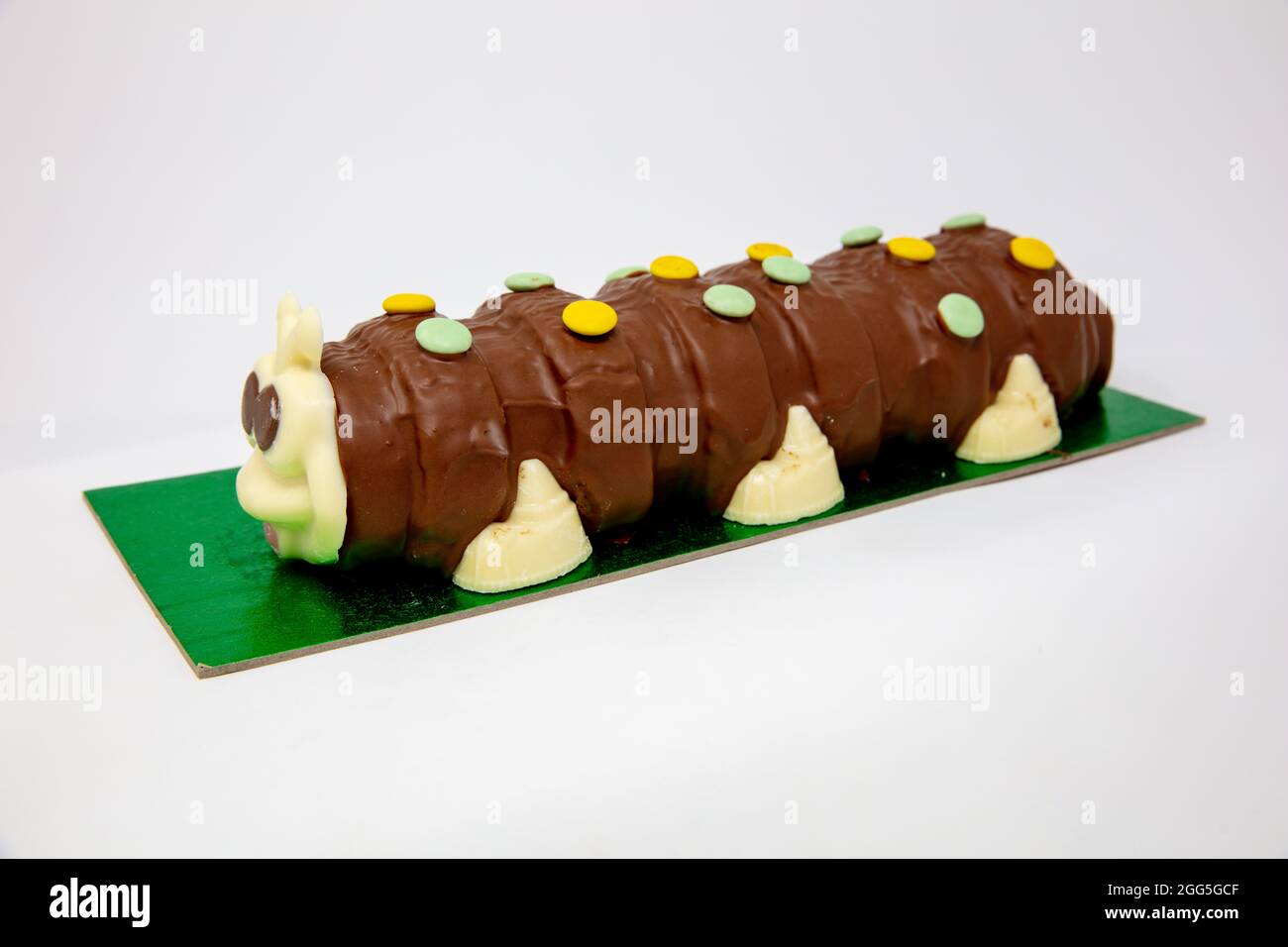 Colin the caterpillar chocolate cake Banque de photographies et d ...