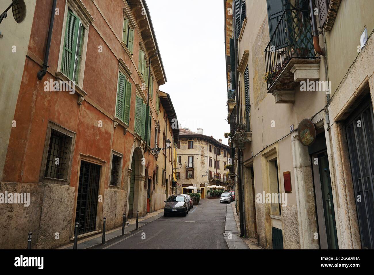 Via mazzini shopping street verona Banque de photographies et d’images ...