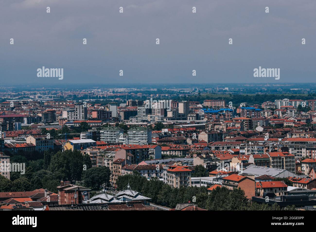 Vue imprenable sur le centre-ville de Turin avec le monument de Mole ...