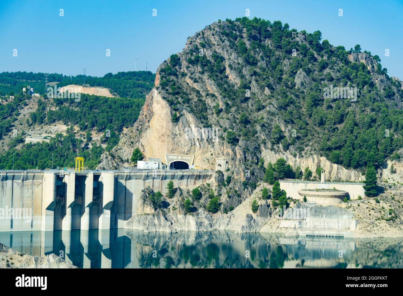 Barrage de contreras Banque de photographies et d’images à haute ...
