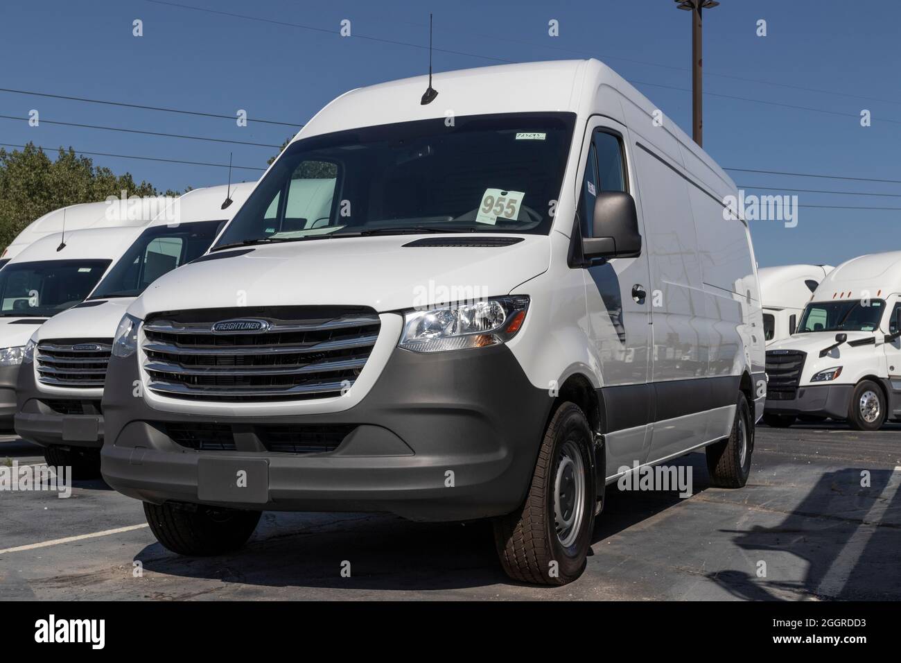 Freightliner sprinter Banque de photographies et d’images à haute ...
