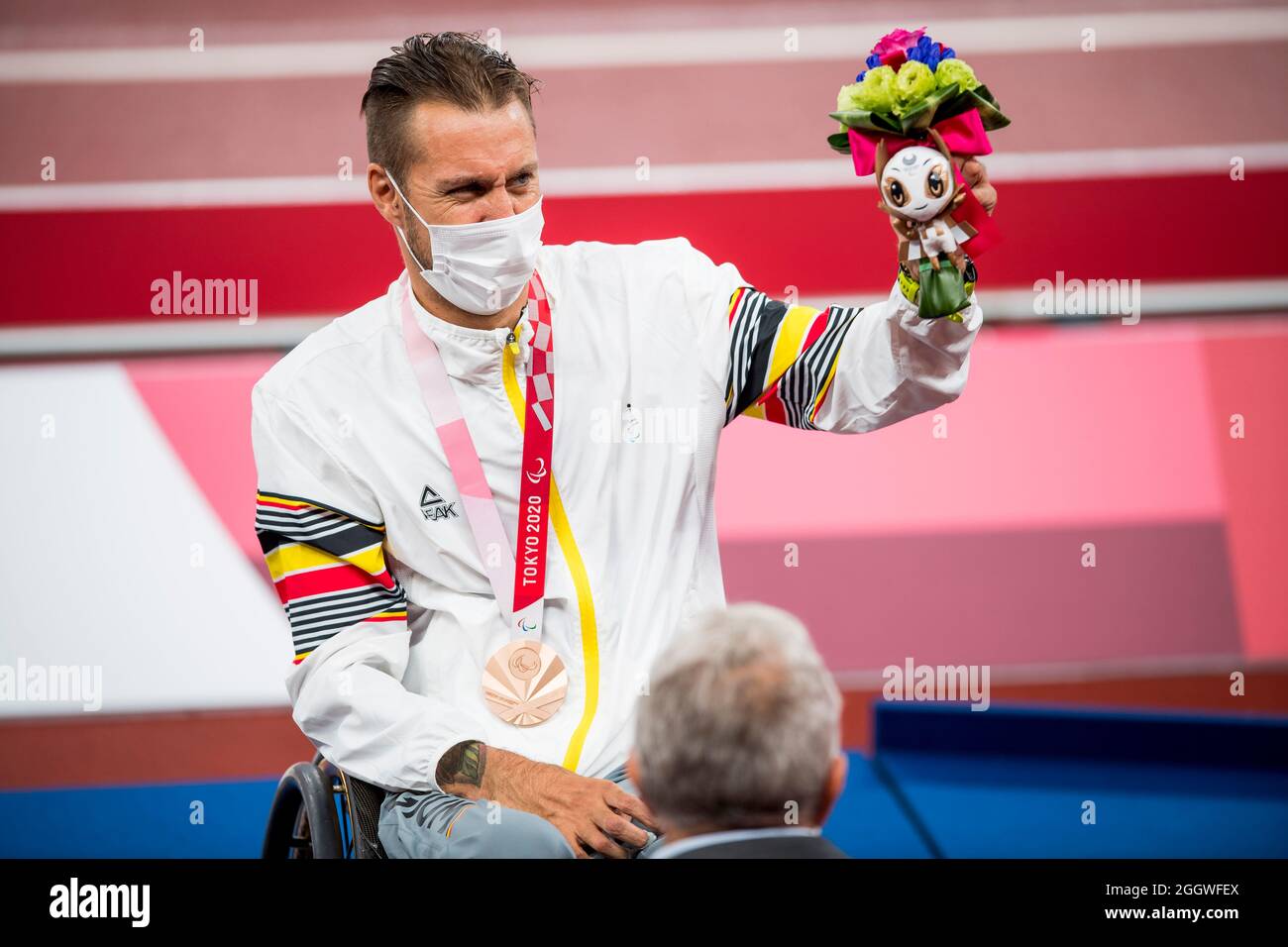 L'athlète paralympique Roger Habsch , vainqueur de la médaille de ...